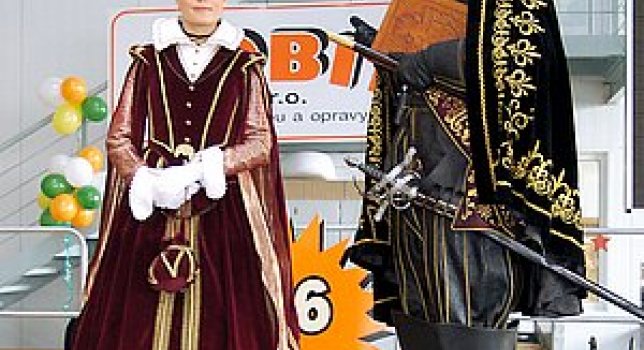 Kobit oslavil 15 let své existence netradičně – otevřením 3. výrobní ...