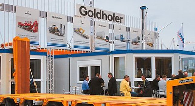 Firma Goldhofer AG se prezentovala na veletrhu BAUMA v Mnichově ...