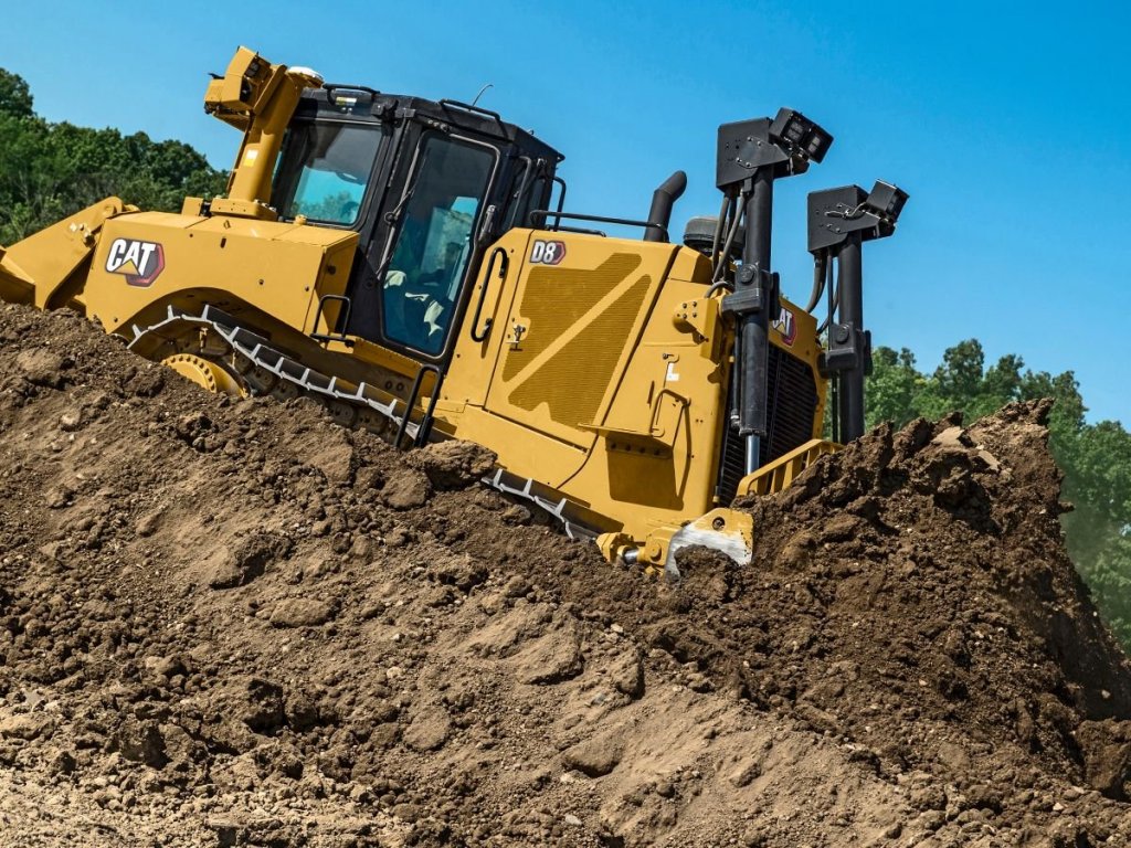 Caterpillar představil novou generaci pásového dozeru Cat D8 s pokročilými technologiemi ...